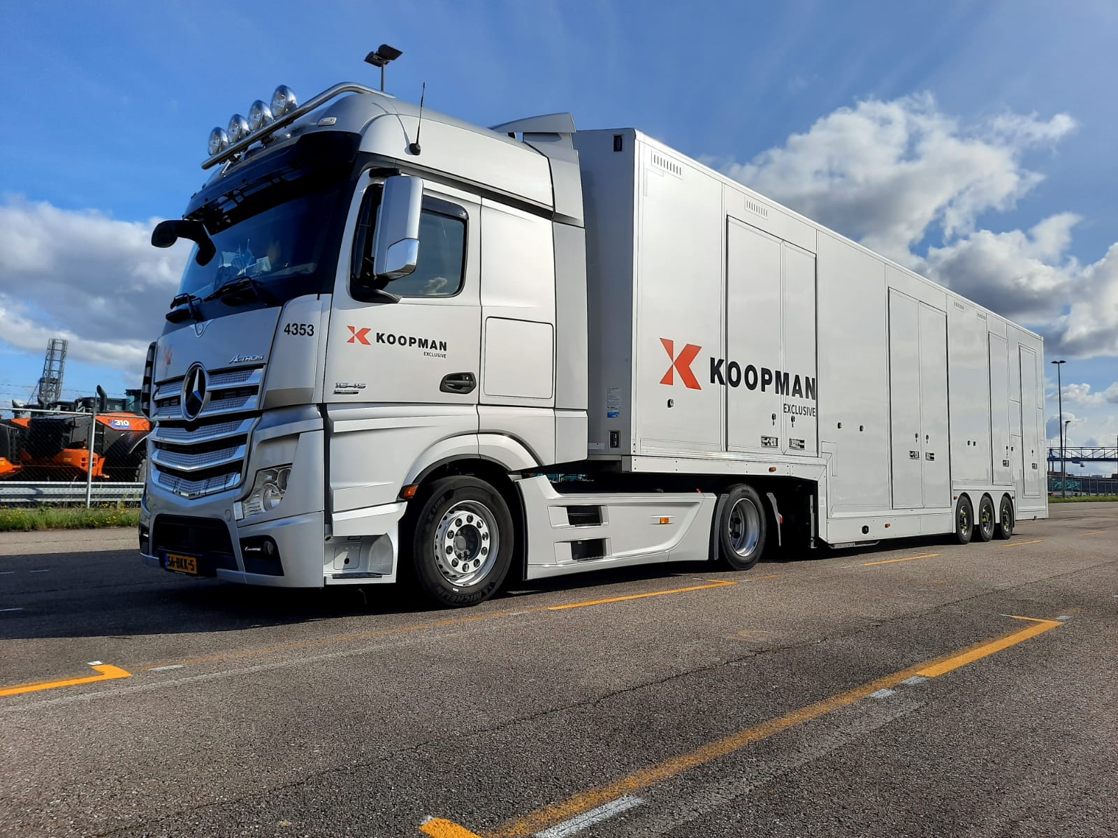 Automotive logistics | Cargo logistics | Koopman